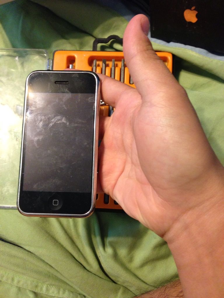 First Gen iPhone Somehow got Multiple Dead Pixels | MacRumors Forums